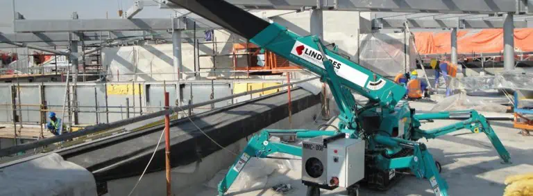 Maeda Mini Crawler Cranes - Lindores Crane Hire - Queensland